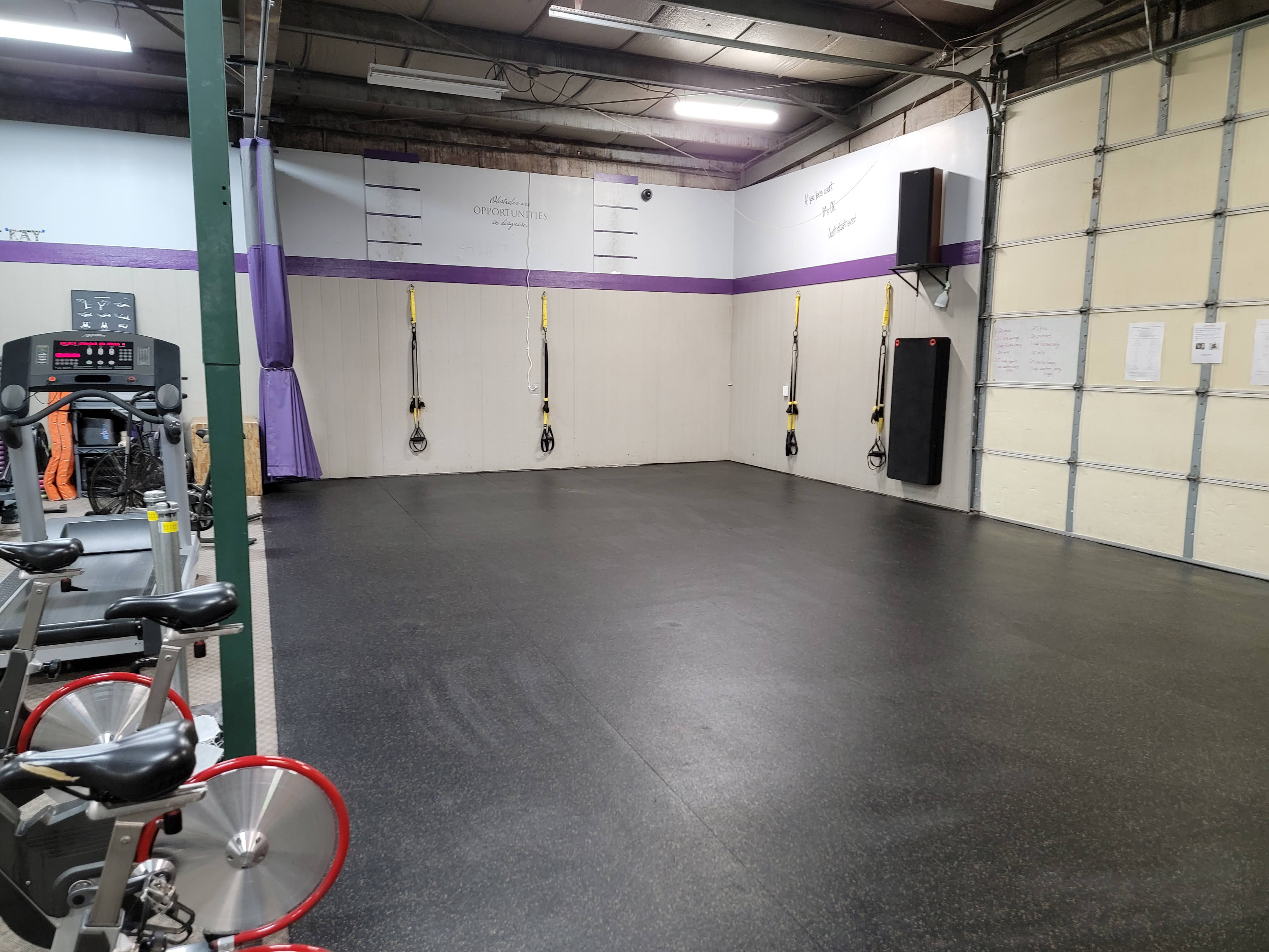 Open Gym and Equipment – Heinsite Fitness